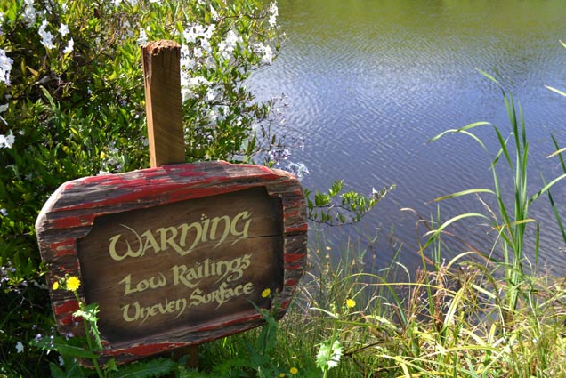 Ye traditional Shire sign. – Number 8 Network